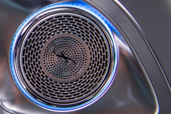 Mercedes-Benz Soundsystem - Burmester