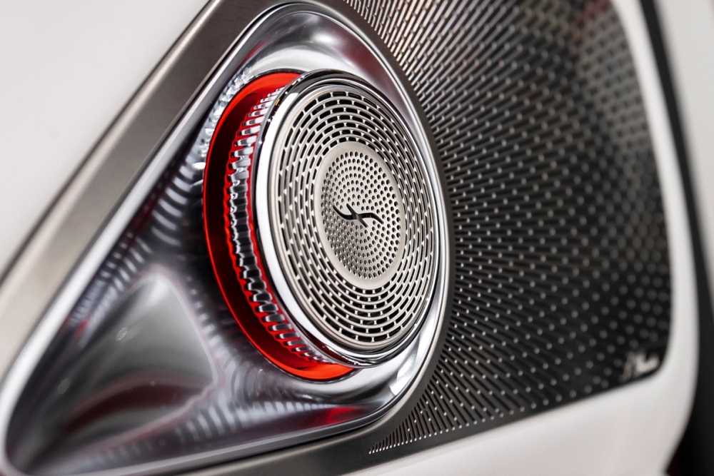 Mercedes-Benz Soundsystem - Burmester